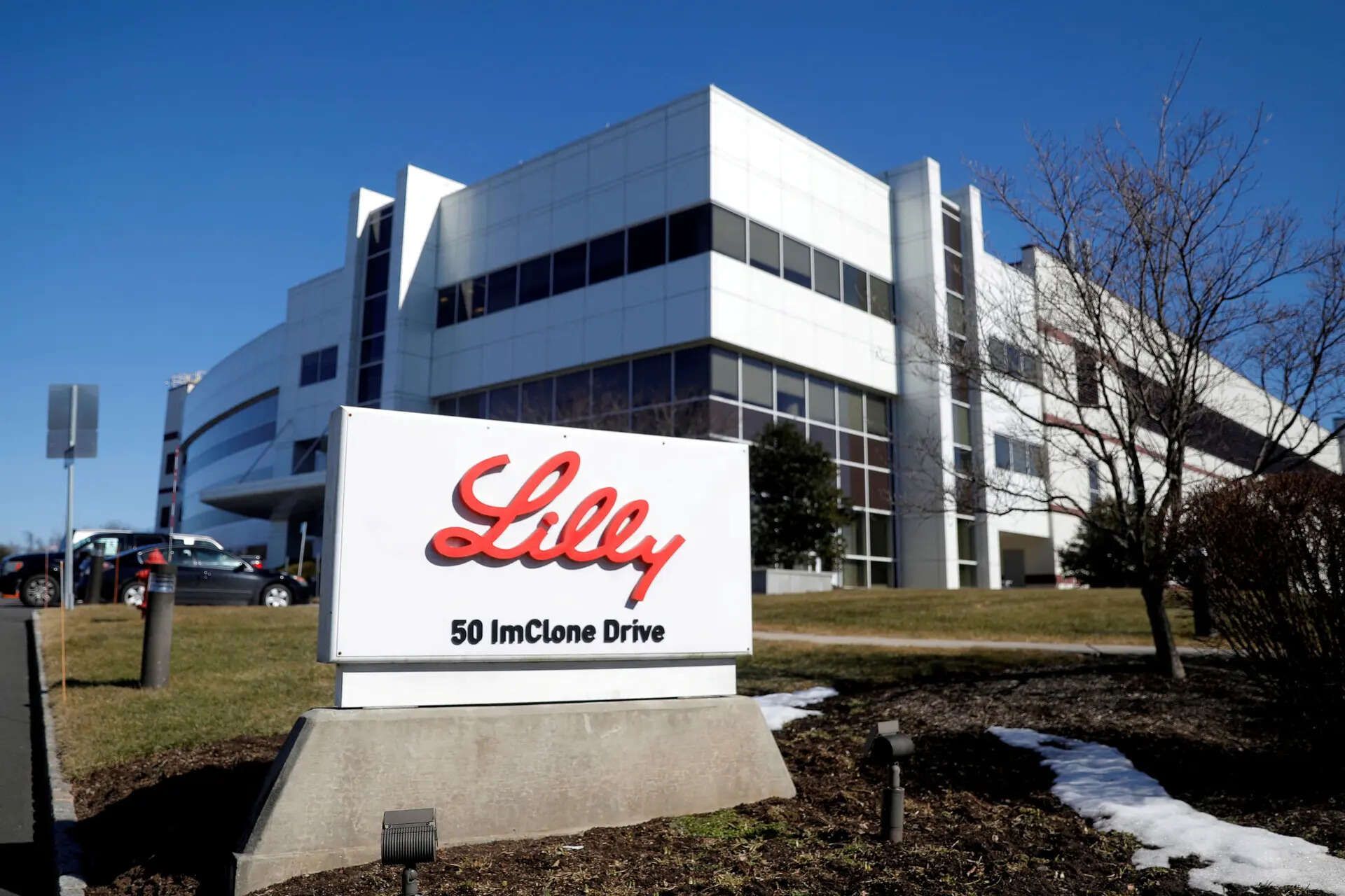 Eli Lilly says next-gen obesity drug curbs sleep…