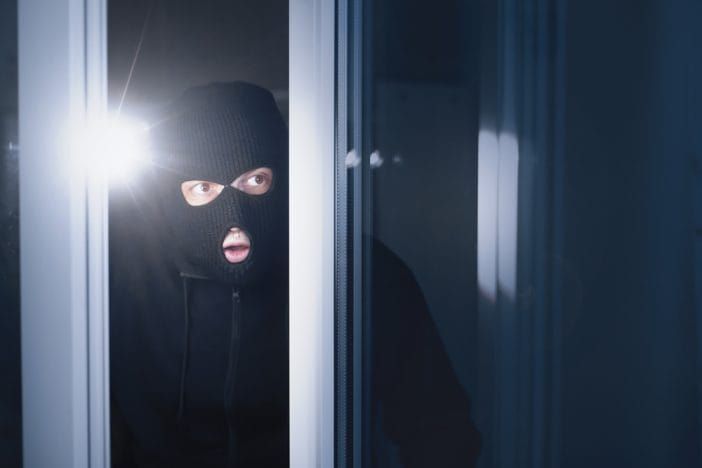 8 Things Burglars Notice About Your House First