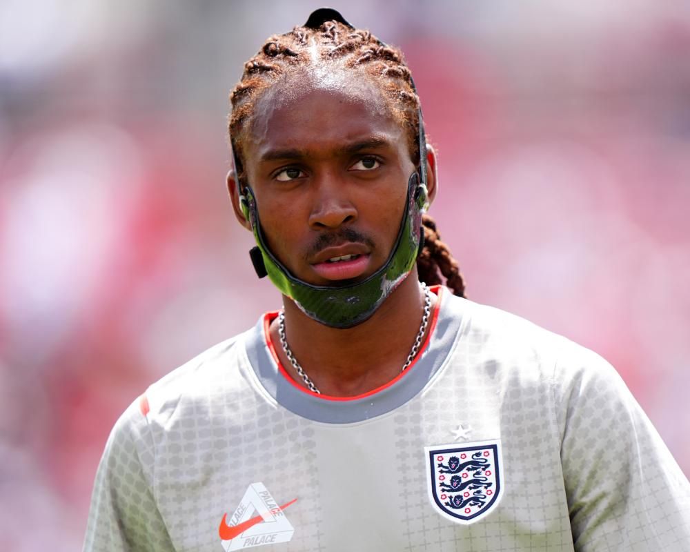 ‘Luckily I play with my feet’: Spence talks up World…