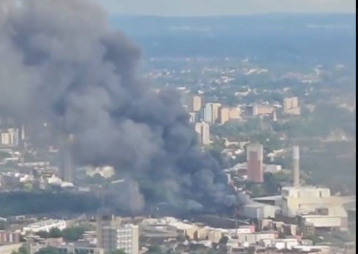 Huge fire at London recycling centre sparks rail chaos…
