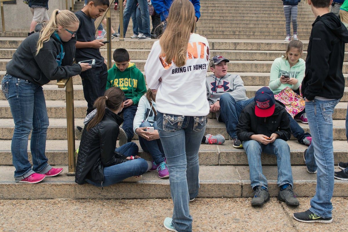 Kids shouldn’t be getting smartphones before the age…