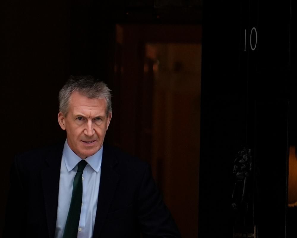 Who is Dan Jarvis, the new defence secretary replacing…