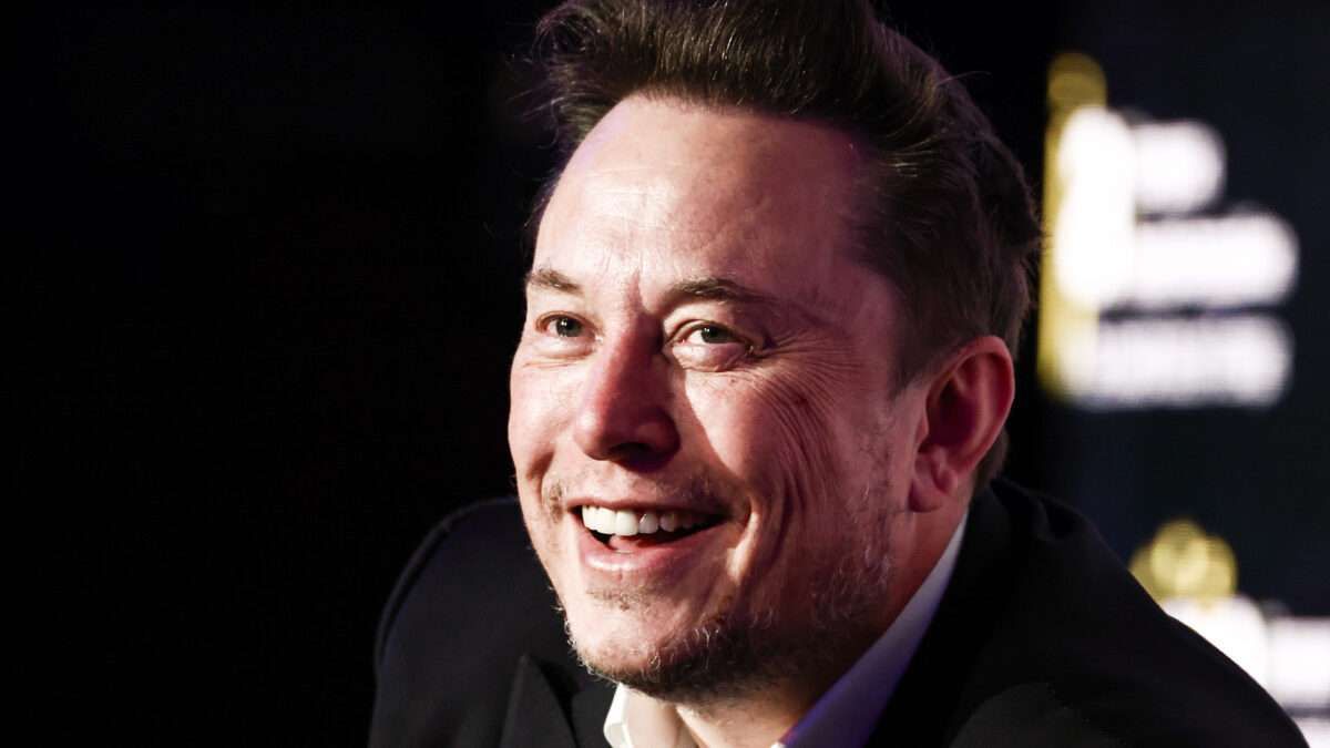 Elon Musk Becomes the World's First Trillionaire. Is…