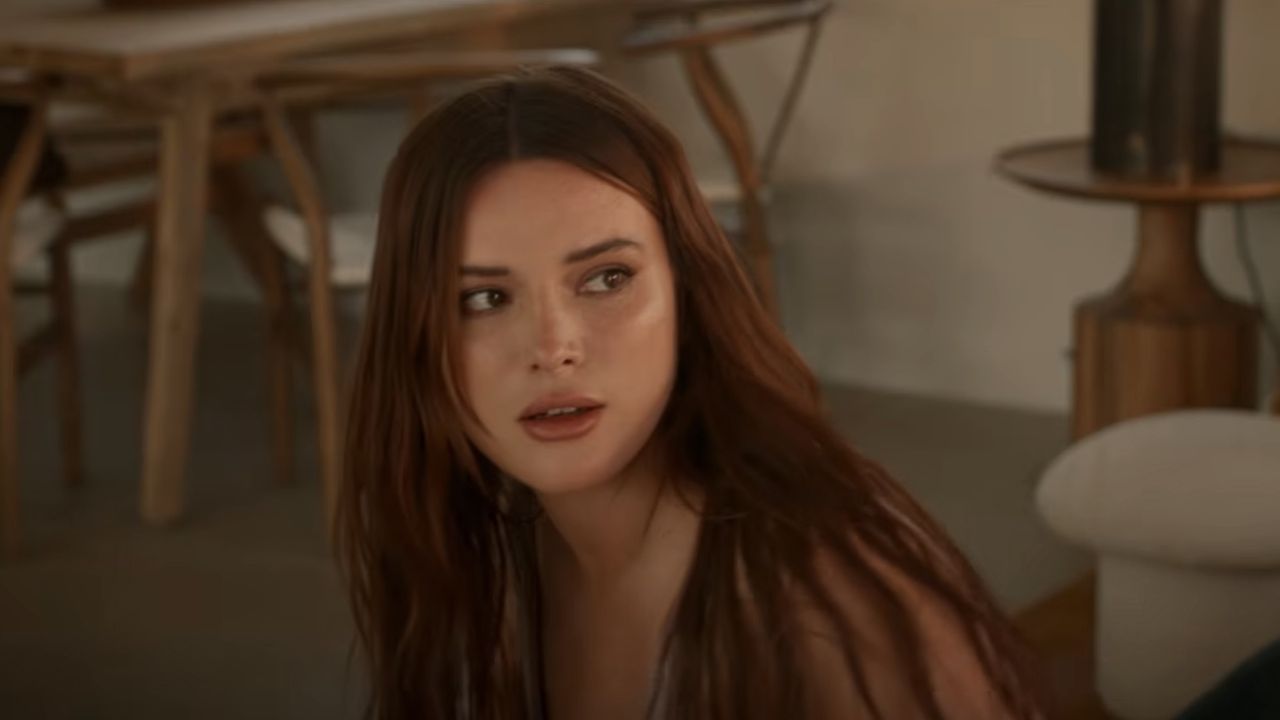 Bella Thorne Breaks Down That ‘Hella Fun’ Prosthetic…