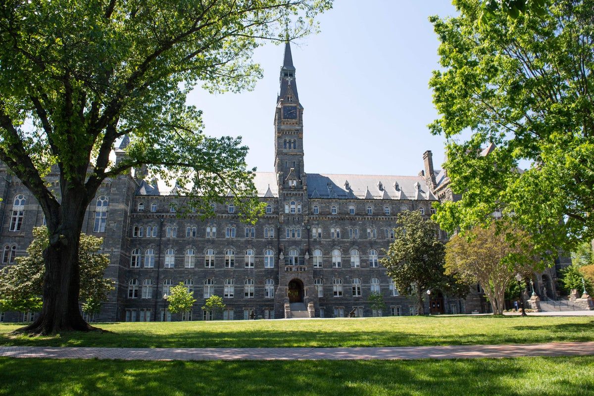 $100,000-a-year to go to college? Elite American…