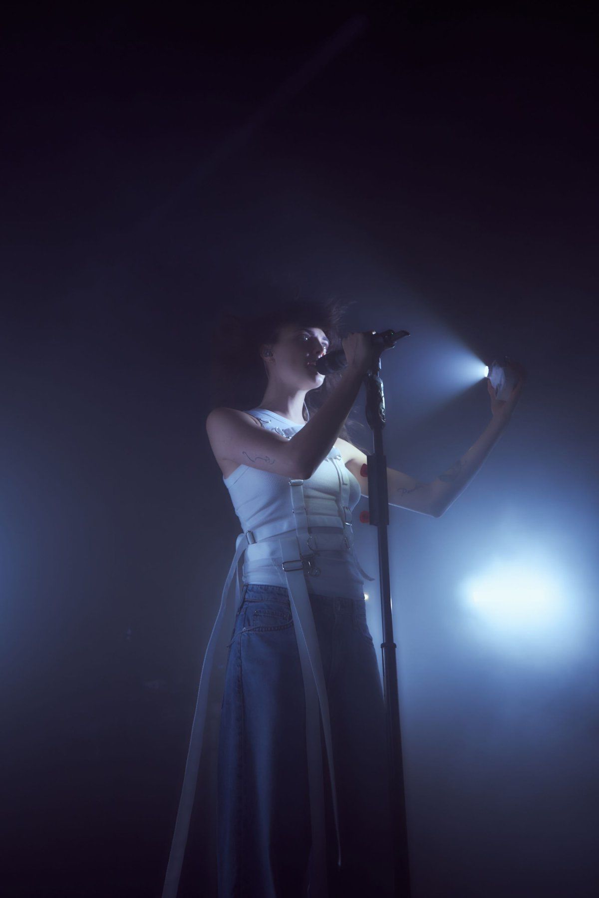 Cara Delevingne live: A new musical artist finding her…
