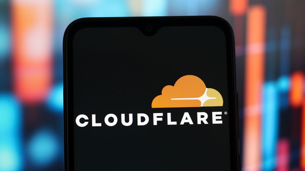 Web browsers and Cloudflare team up to authenticate…