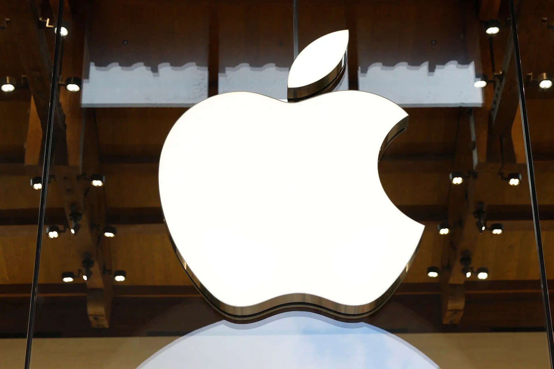 Apple CEO John Ternus looks to revive design culture…