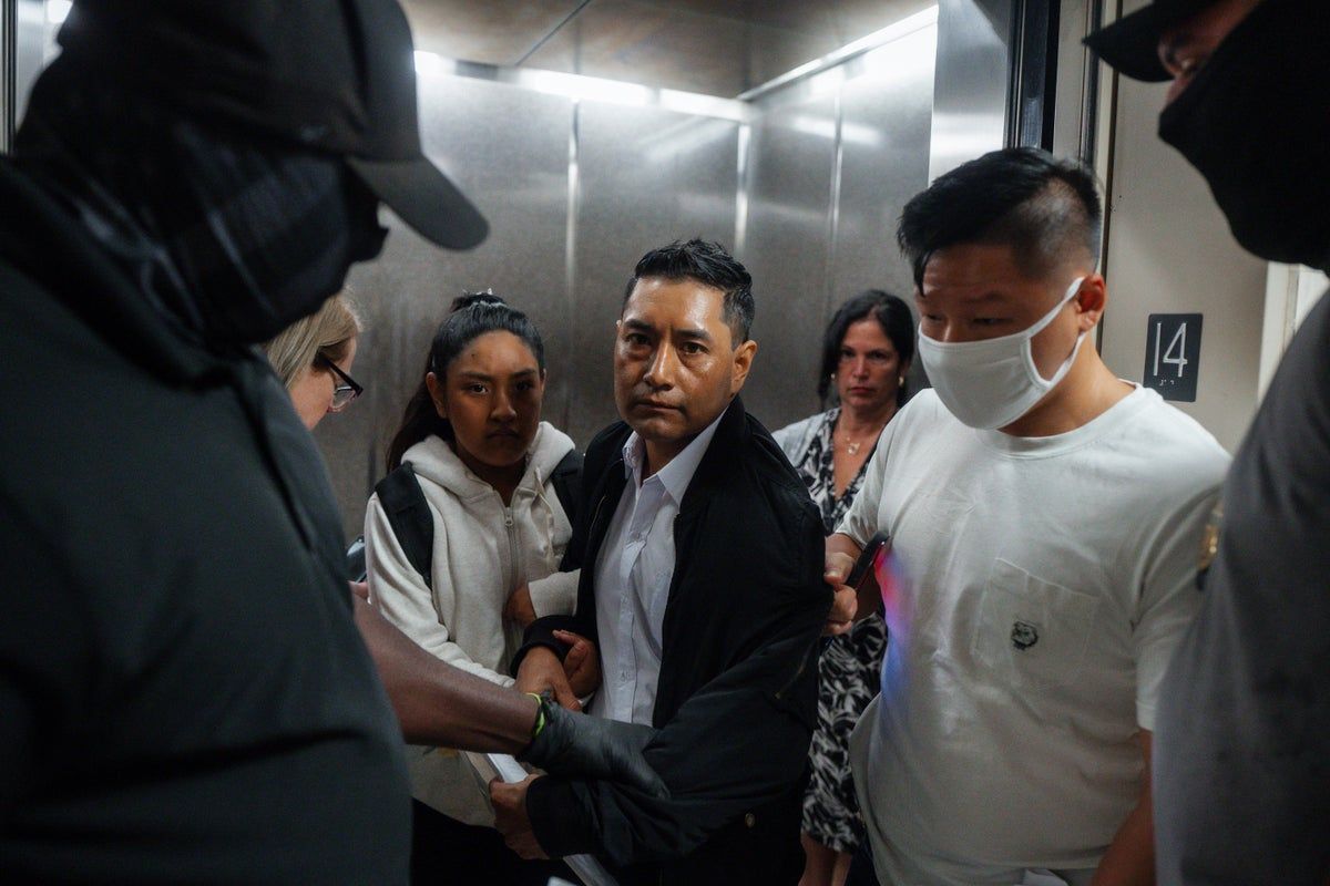 Judge bars immigration arrests at US courthouses in a…