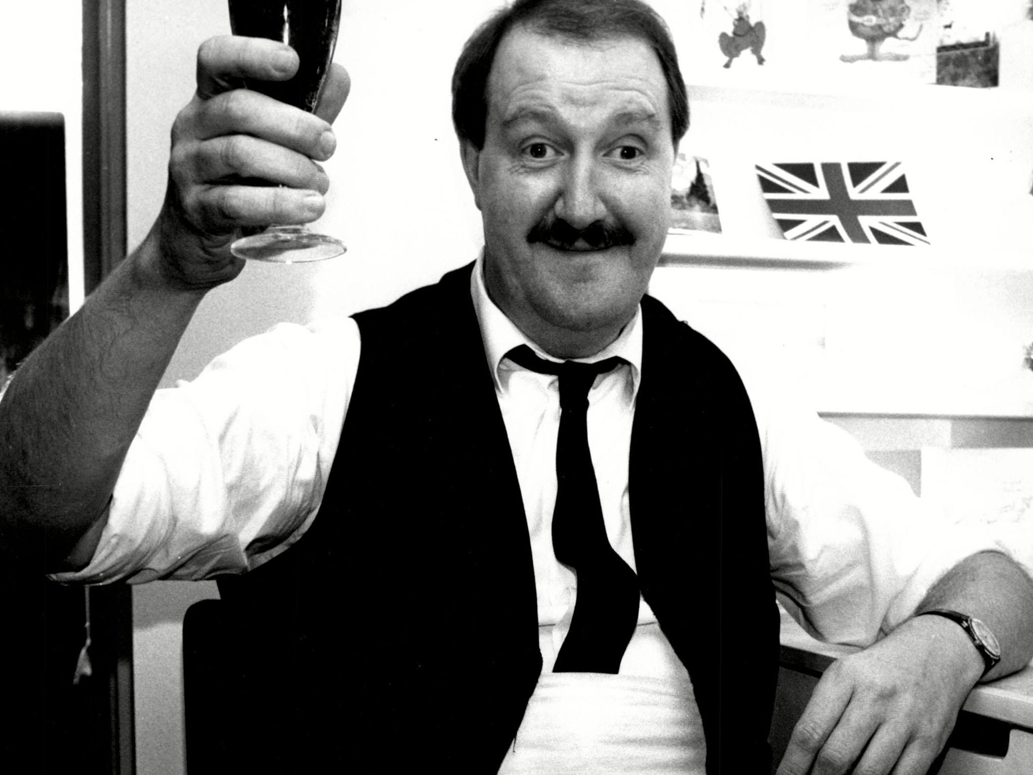 Gordon Kaye dead: Actor famous for René in 'Allo 'Allo…