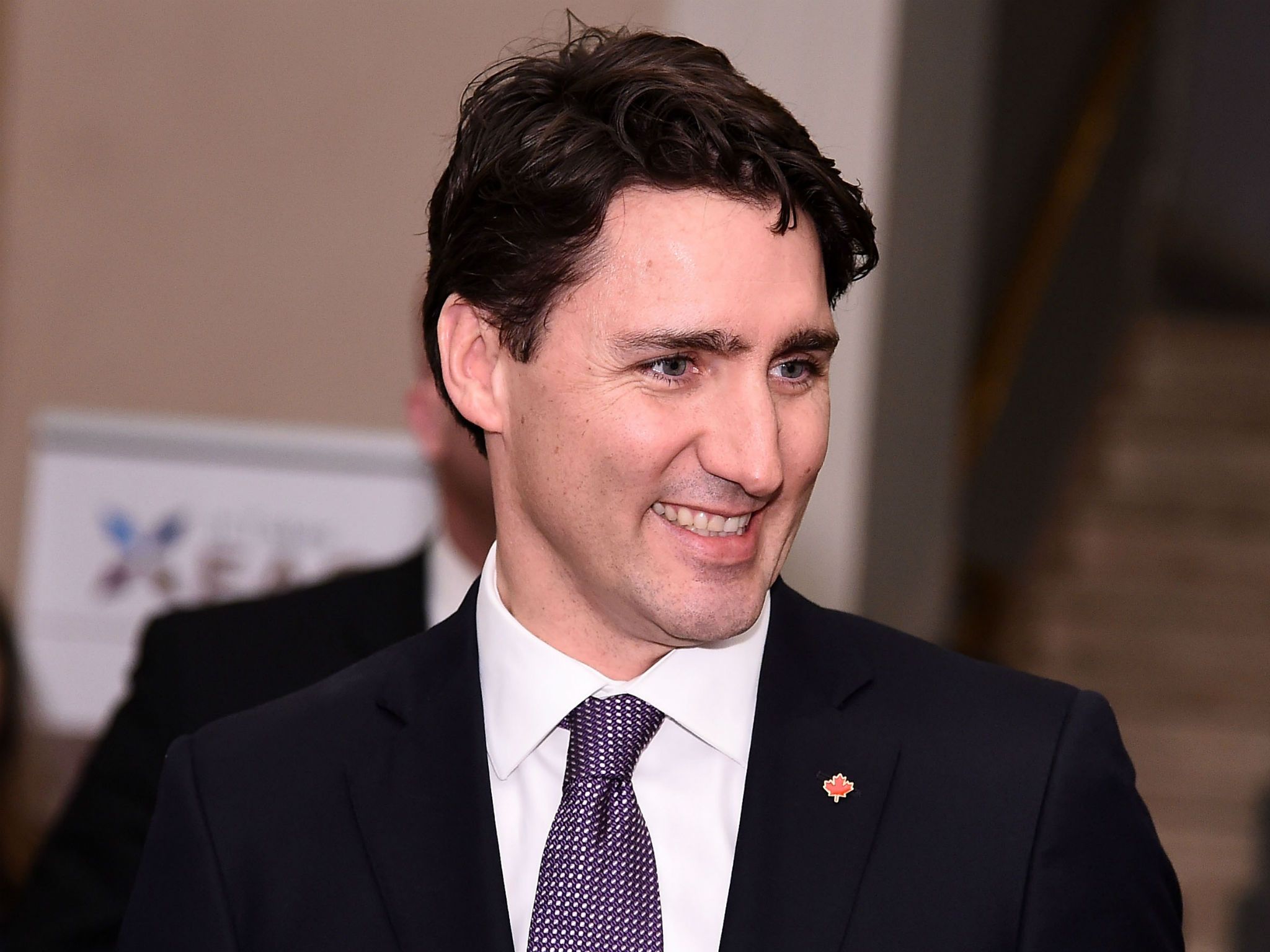 Justin Trudeau responds to Donald Trump's immigration…