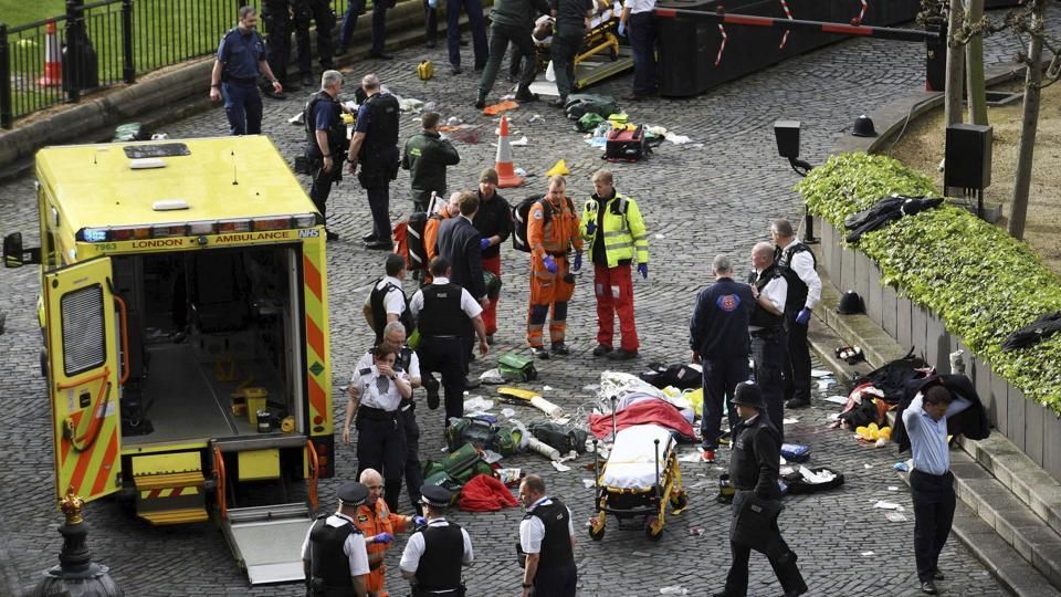 4 dead, 20 injured in terror attack near UK Parliament…