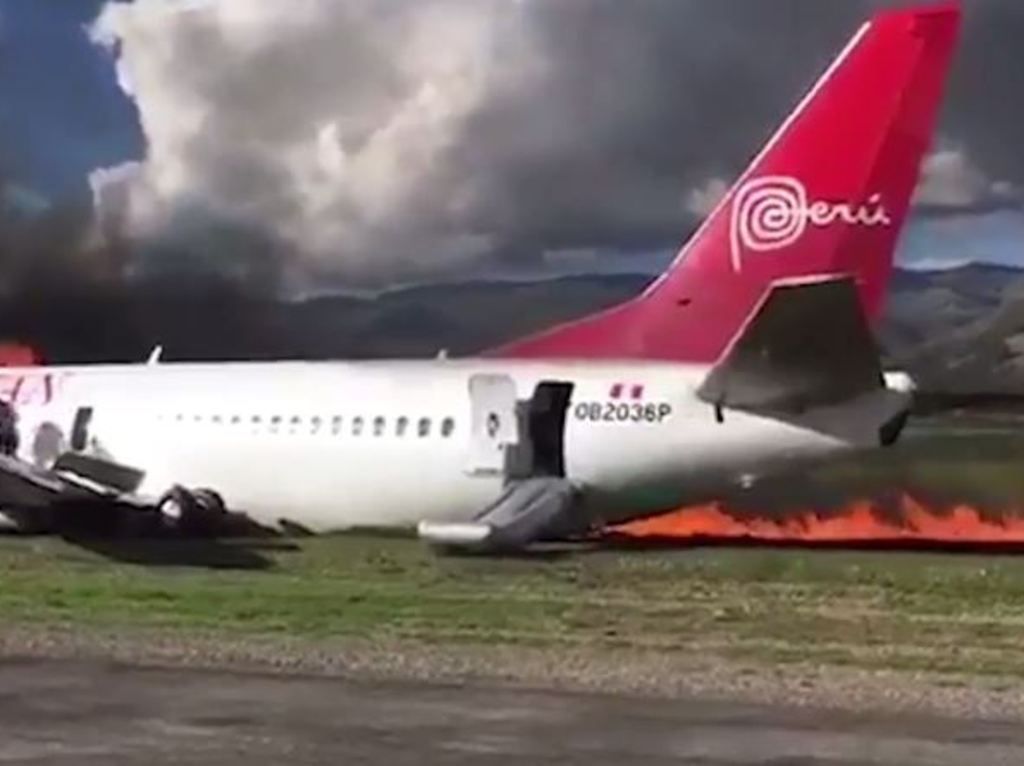 Watch: Aftermath of plane crash in Peru, all 141…