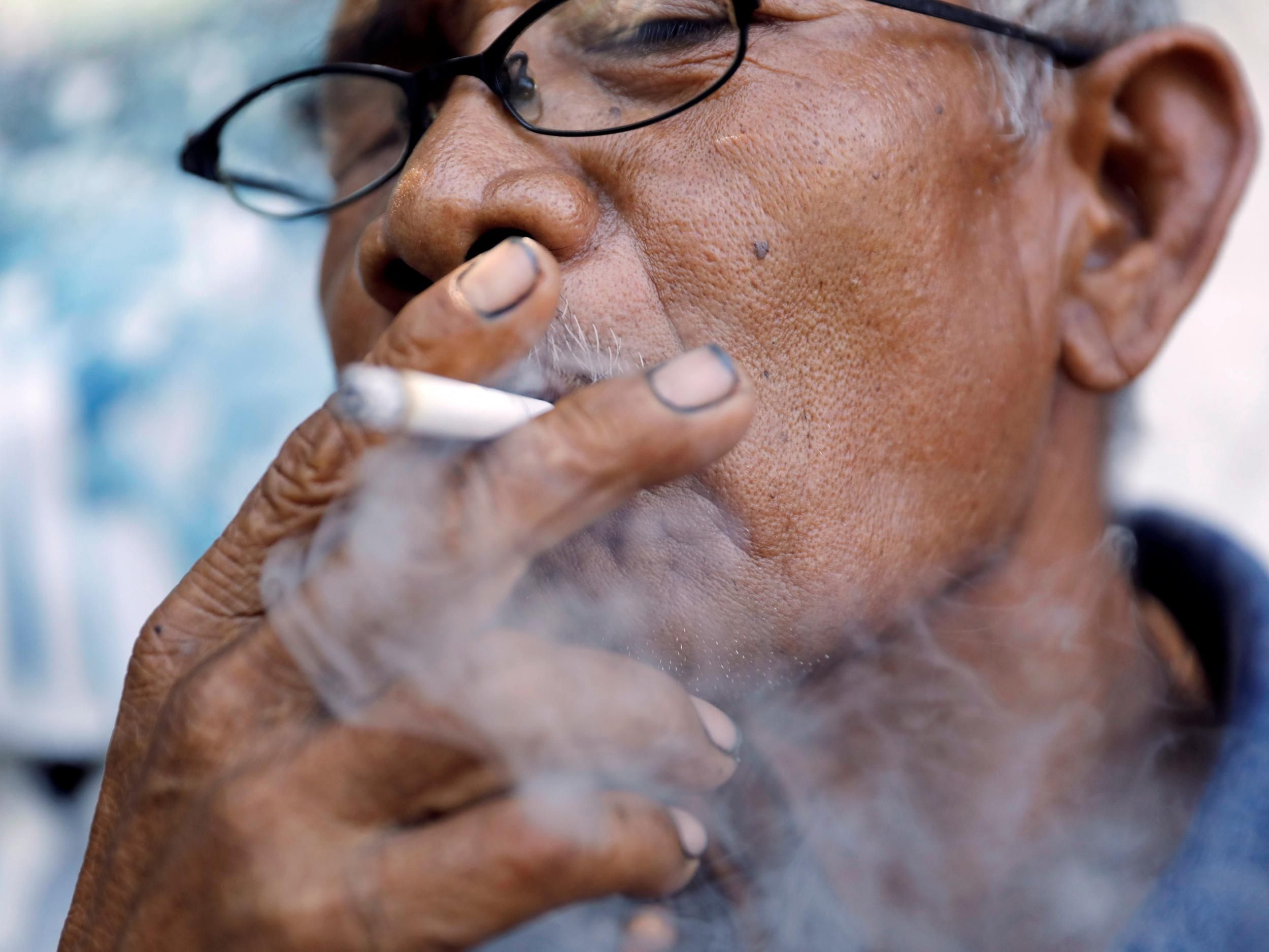 Rodrigo Duterte's new Philippines smoking ban wins…