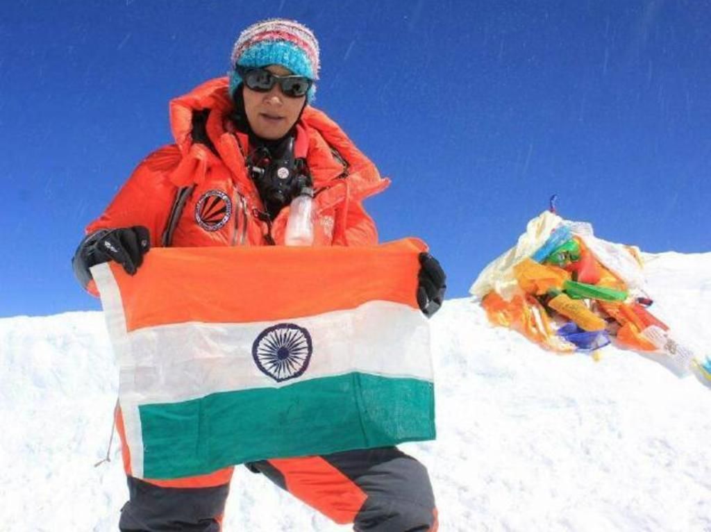 Woman climbs to the top of Mount Everest twice in five…