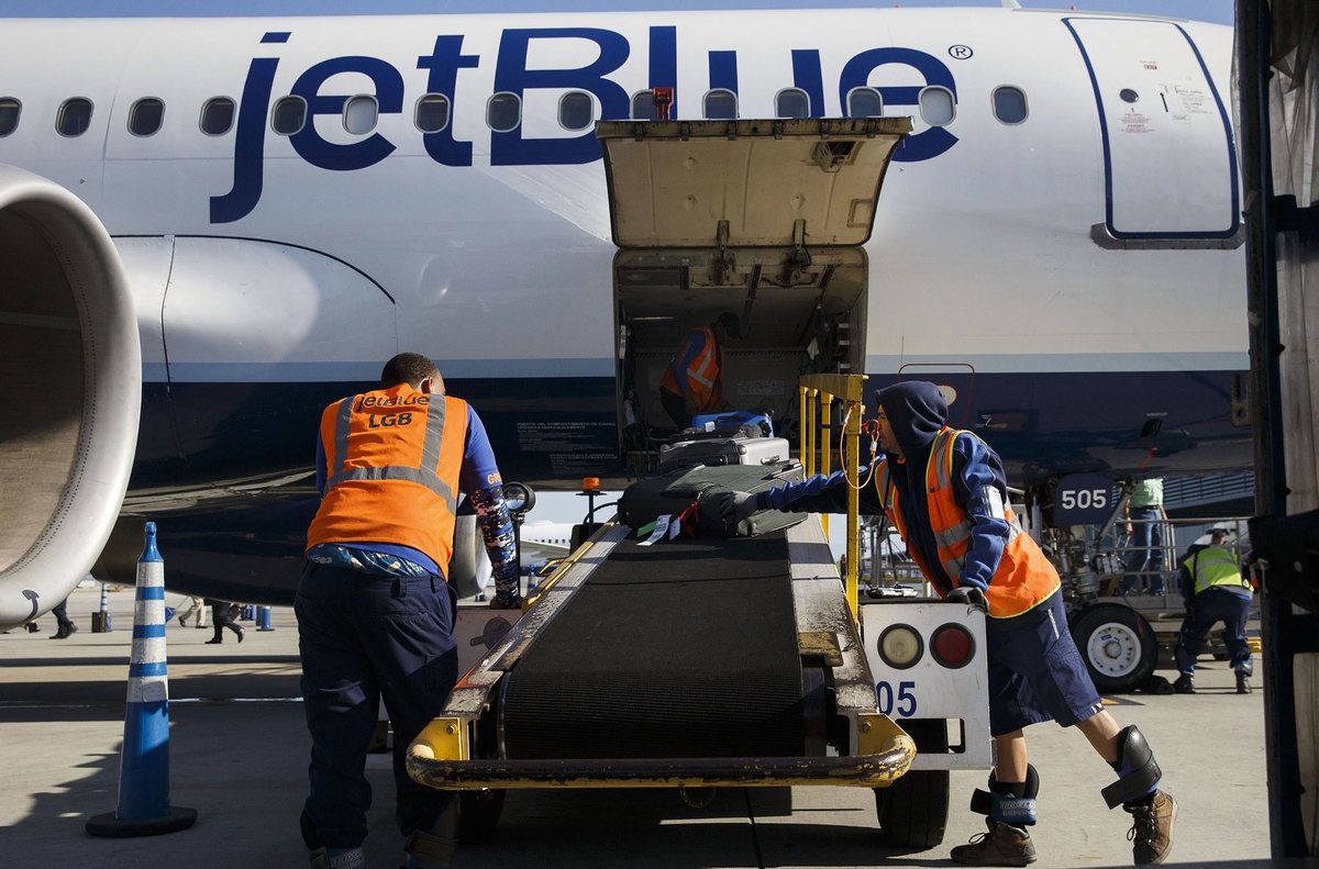 JetBlue, Delta Test Biometric Scans as Boarding-Pass…