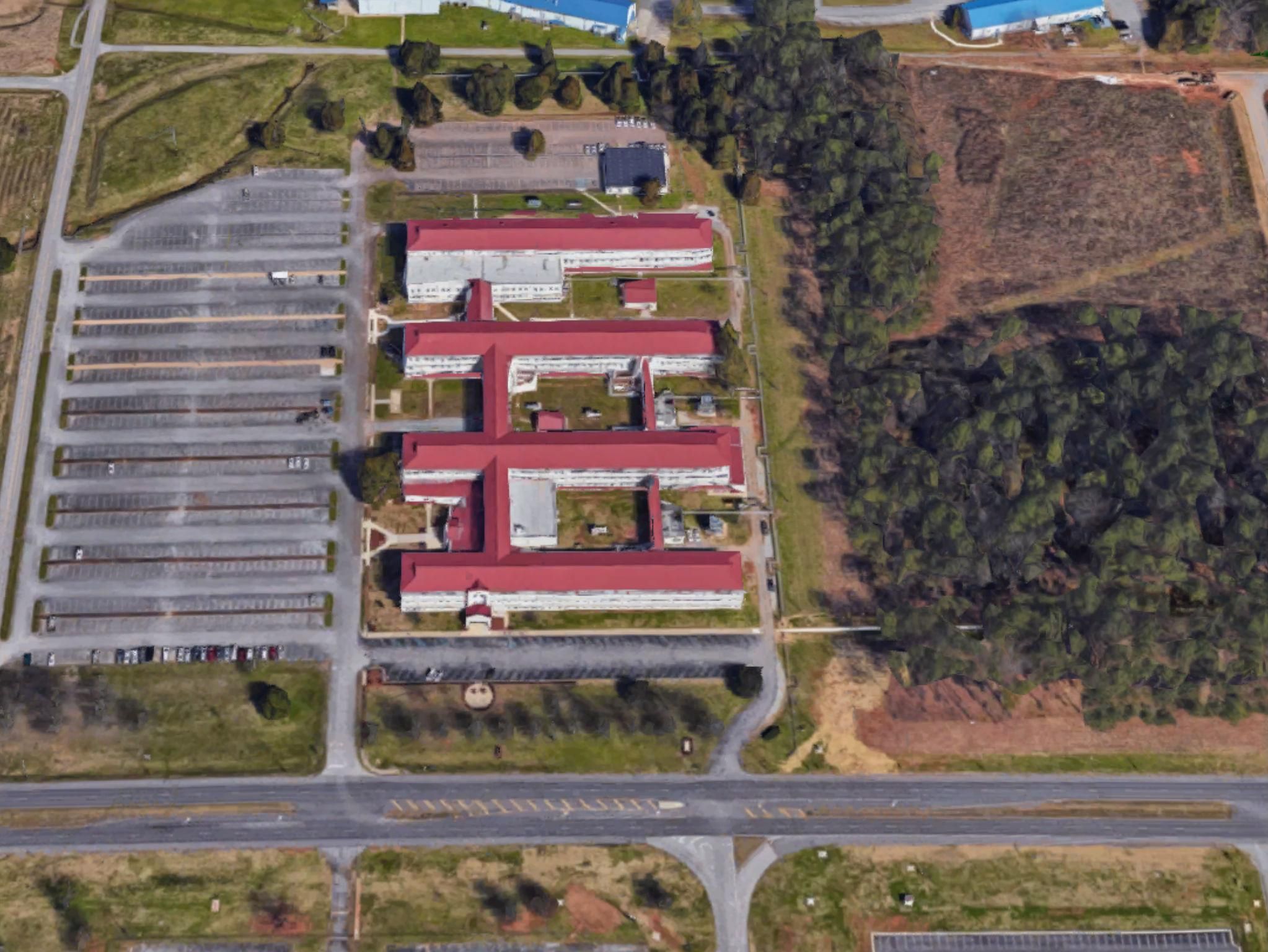 Alabama US army base on lockdown after reports of…