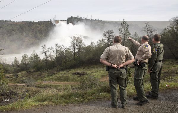 California orders closer look at 93 dams after…