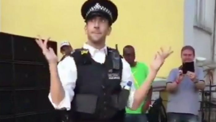 Policeman 'Dancing Dan' lights up Notting Hill Carnival