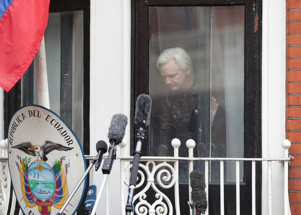 Wikileaks Founder Julian Assange Now In War Of Words…