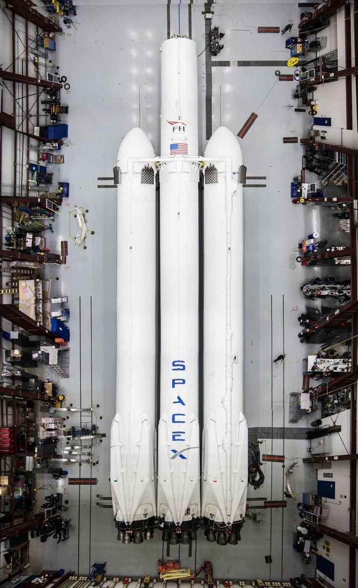 First Pics Of 'World's Most Powerful Rocket' - Elon…