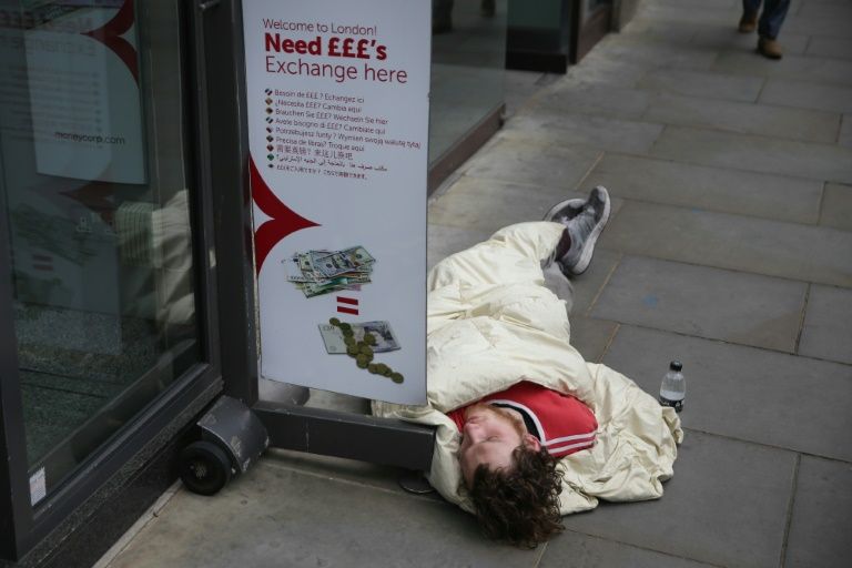 Christmas help from volunteers as UK homelessness…