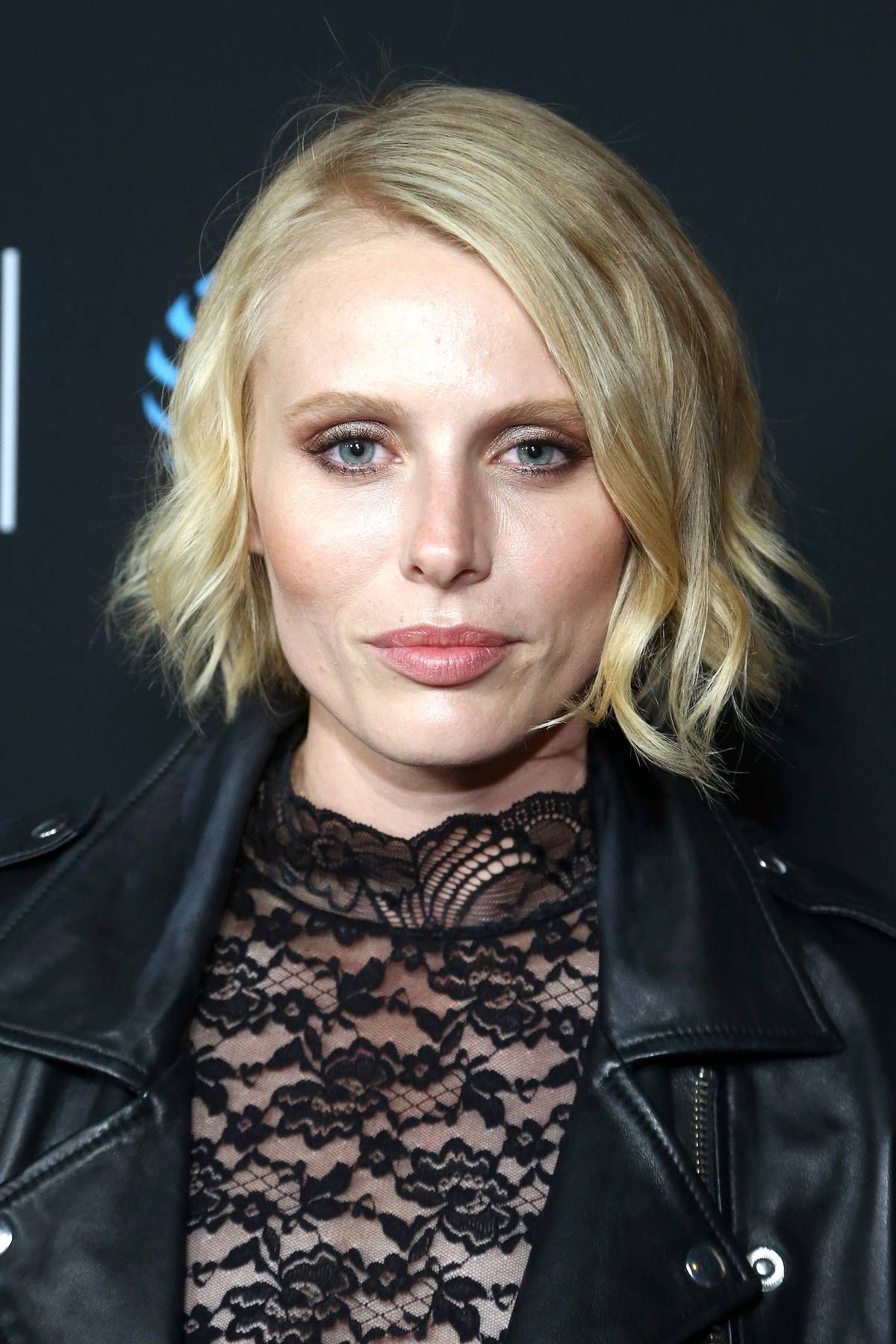 Model Lauren Wasser has second leg amputated following…