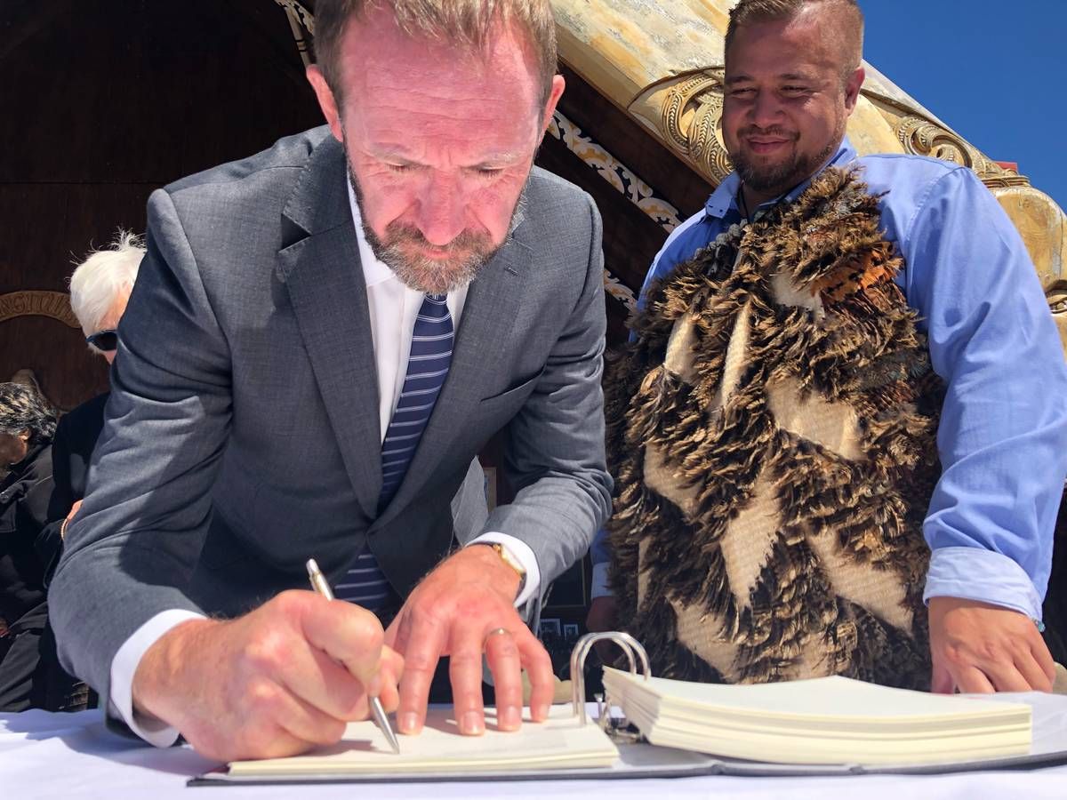 Ruapehu iwi Ngati Rangi and Crown sign deed of…