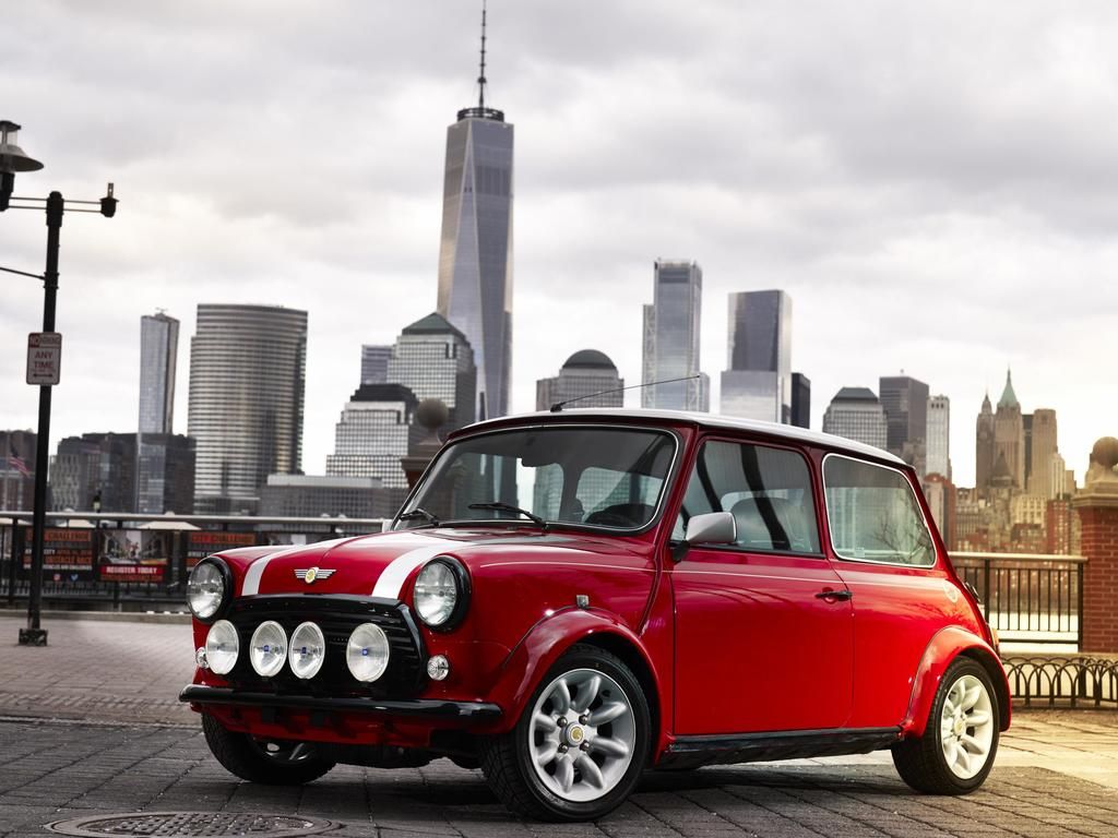 Mini unveils one-off electric version of iconic…
