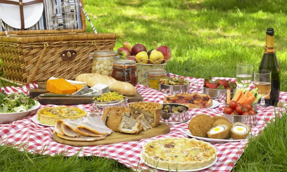 A right royal picnic: tips to turn a wedding…