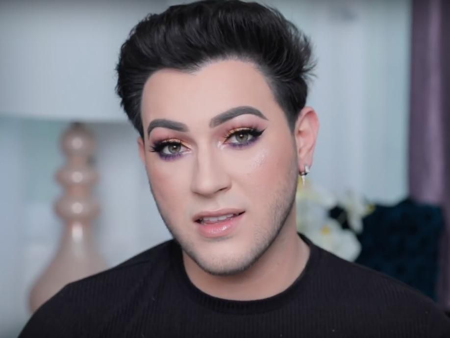 Meet the male beauty bloggers taking over the makeup…