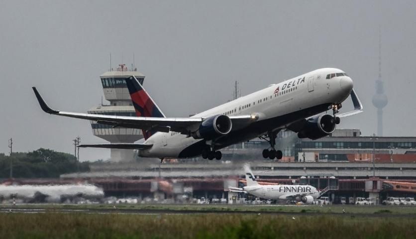 4 Reasons To Get The Delta Reserve Credit Card From…
