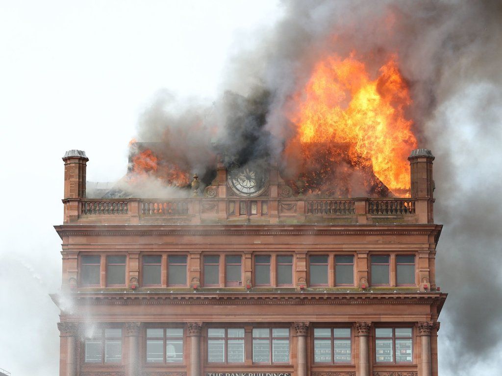 Primark fire: Shoppers evacuated as huge blaze breaks…