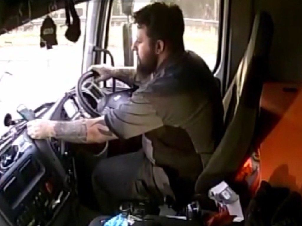 Lorry driver jailed after causing fatal crash while on…