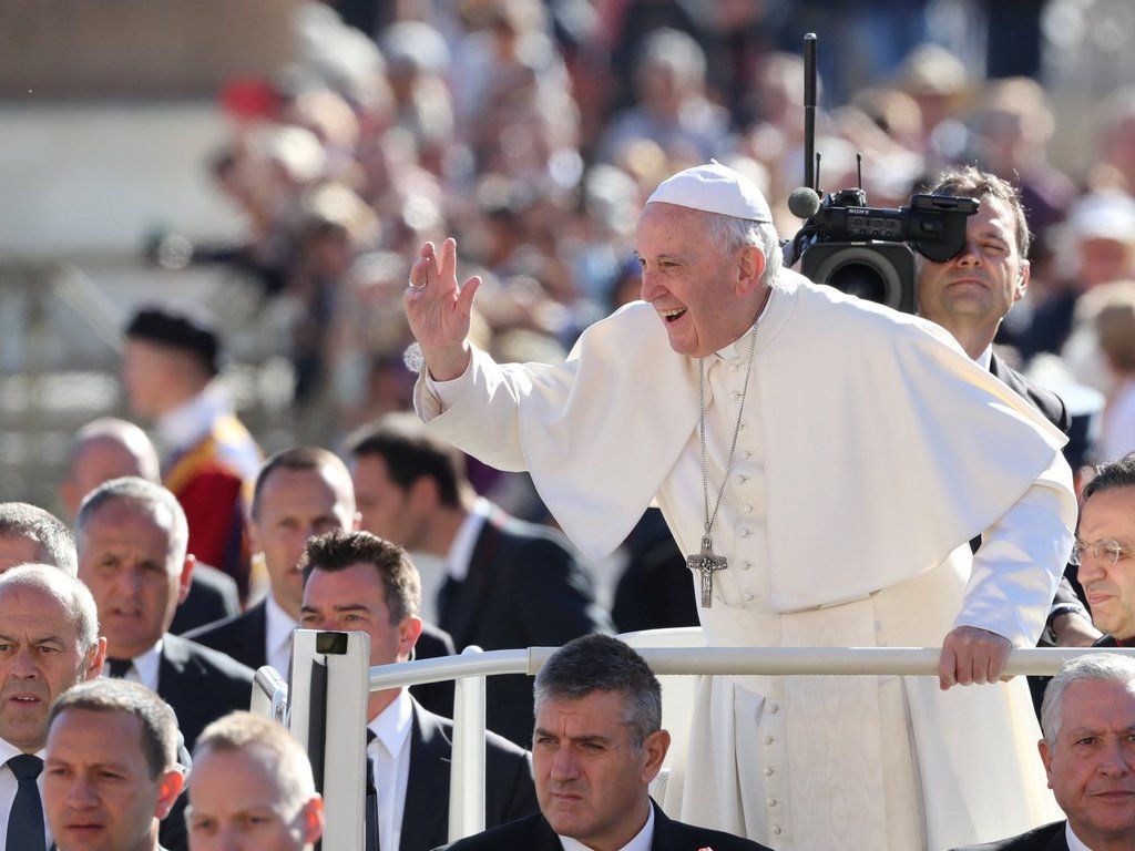 Kim Jong-un invites Pope Francis to North Korea