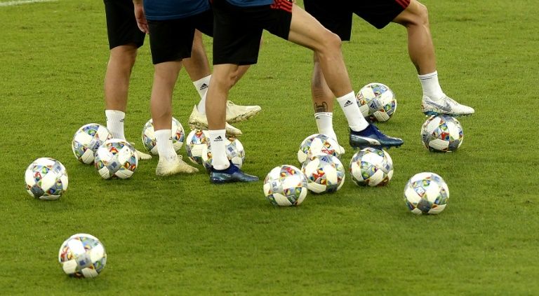 New football TV shows hope to score with fans
