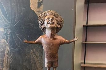 Mo Salah statue: Liverpool star gets the Cristiano…
