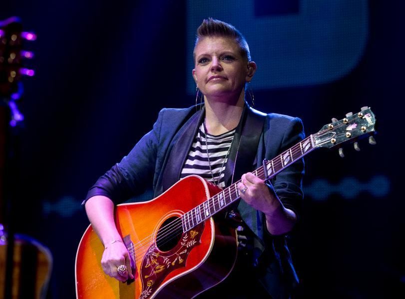 Dixie Chicks Singer Natalie Maines Battles Estranged…