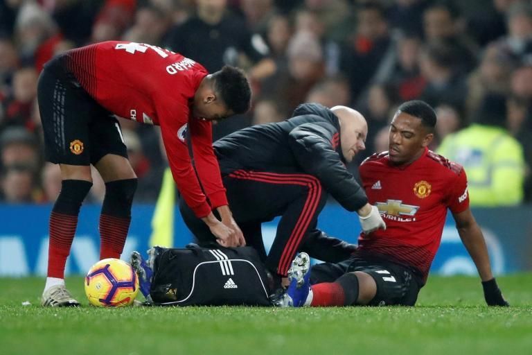 Man Utd injury, suspension list: Team news for Premier…