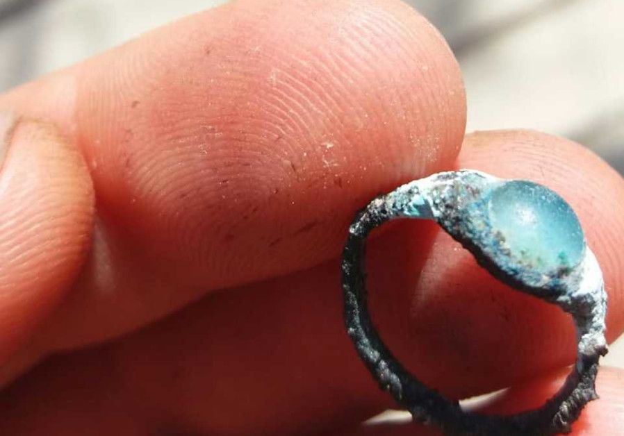 Two-thousand-year-old ring found in the City of David