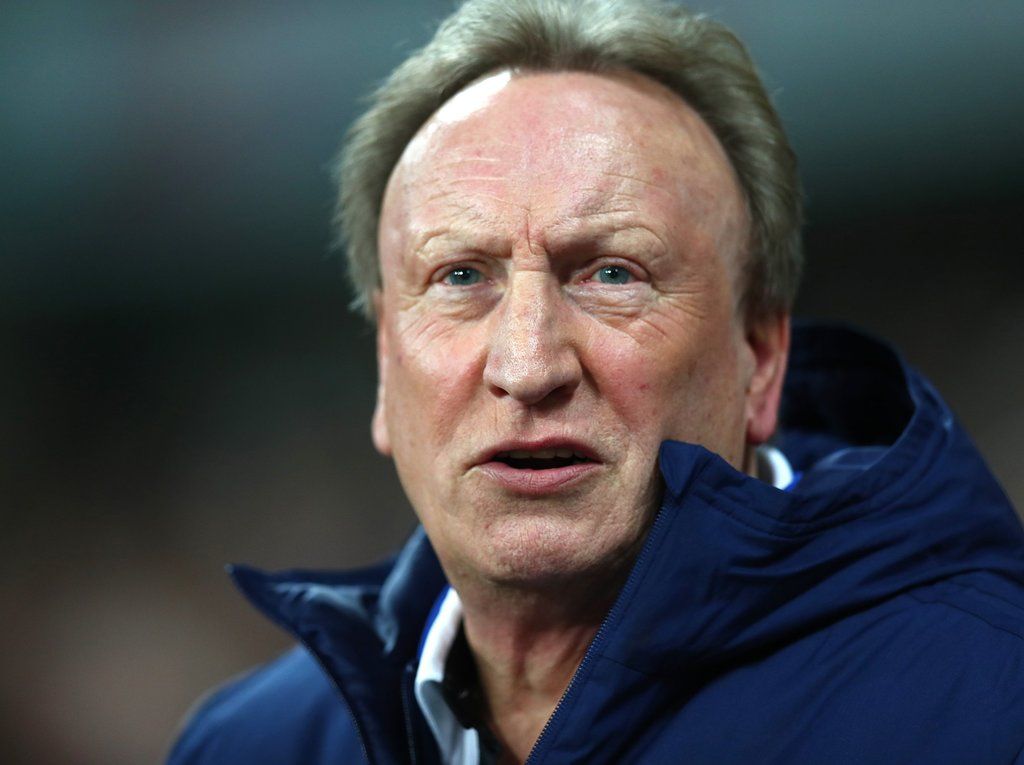 Neil Warnock labels Liverpool 'a disgrace' and accuses…