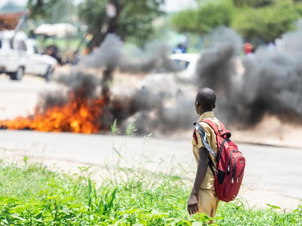 Zimbabwe protests: Military deployed after eight…