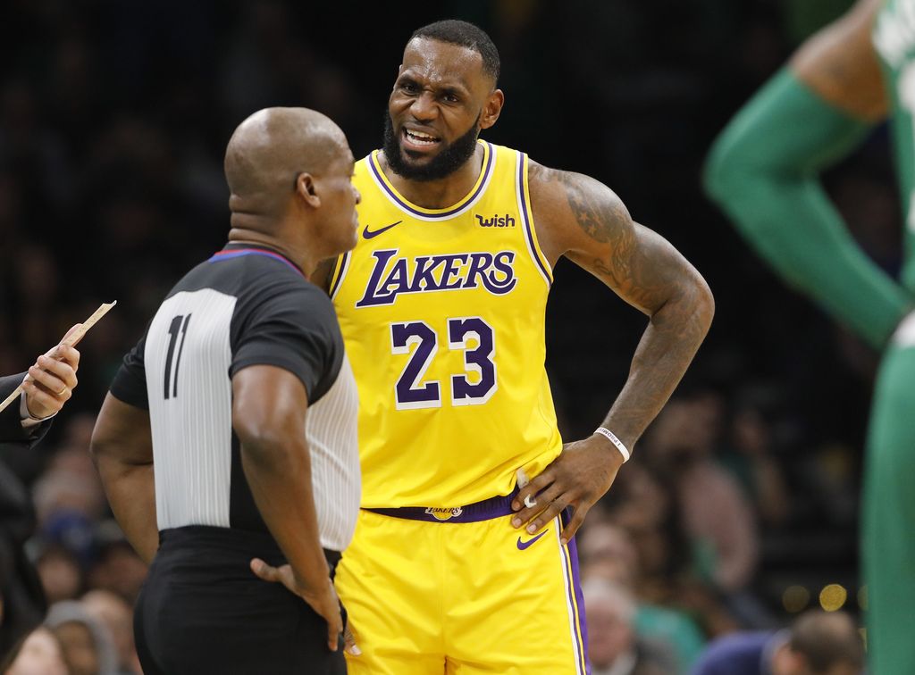 LeBron James says Lakers missing ‘huge piece’ of…