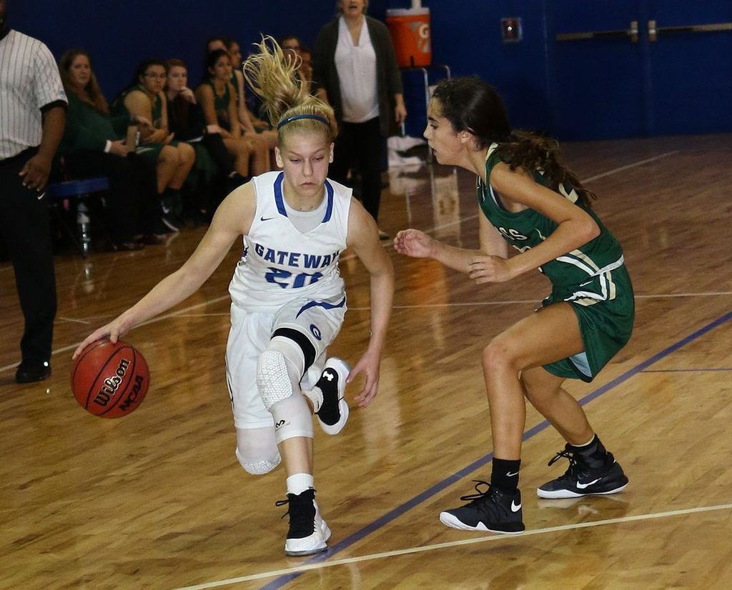 Bishop Verot hires dad of star freshman Addison Potts;…