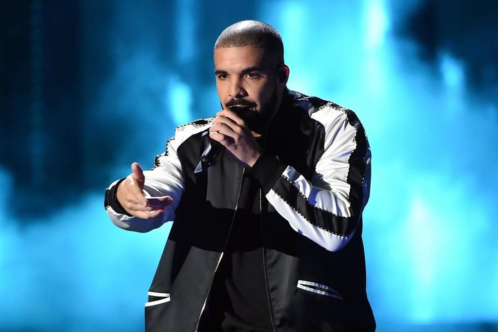 Drake pays tribute to Nipsey Hussle at O2 Arena show