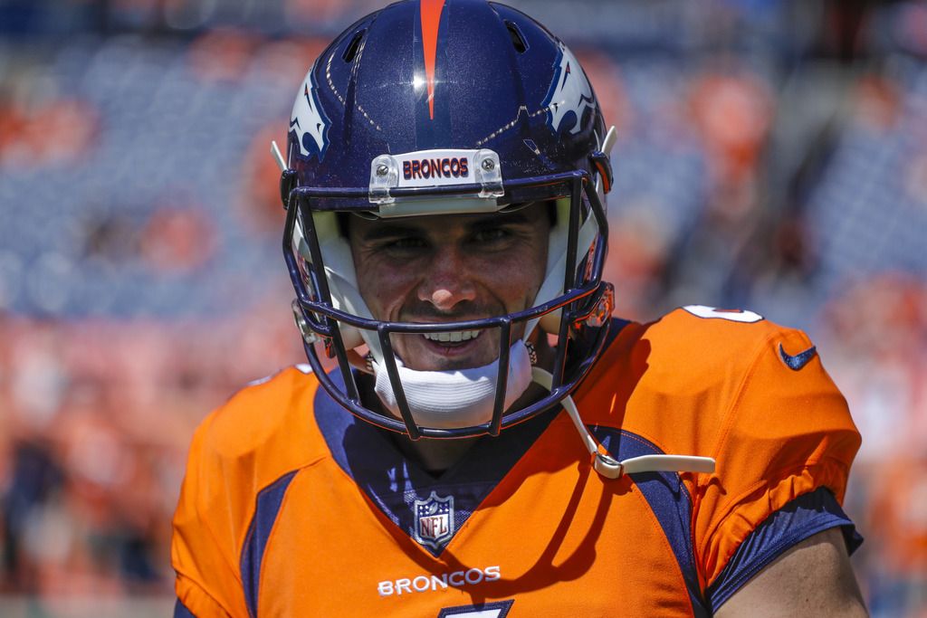 Chad Kelly appears to be working out at a high school…