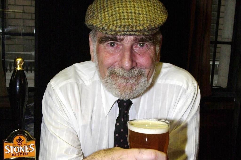 Edward Kelsey death: Archers actor most known for Joe…