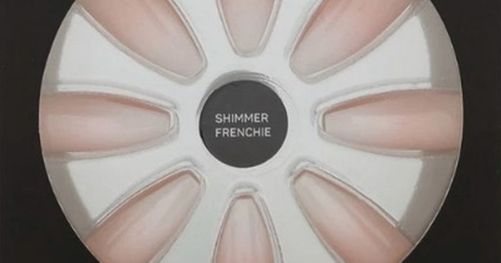 Women are obsessed with Primark's £2 false nails…