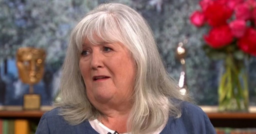 Emmerdale actress Jane Cox in tears as she watches…