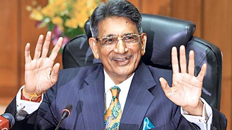 Former CJI RM Lodha Cheated Of Rs 1 Lakh Online former-cji-rm-lodha-cheated-of-rs-1-lakh-online